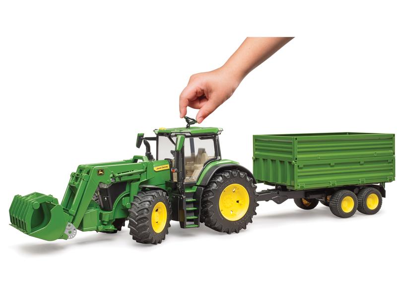 1 16 Scale Bruder John Deere 7R 350 Tractor with Loader Trailer